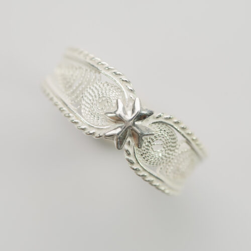Daisy flower ring - Saliba Filigree